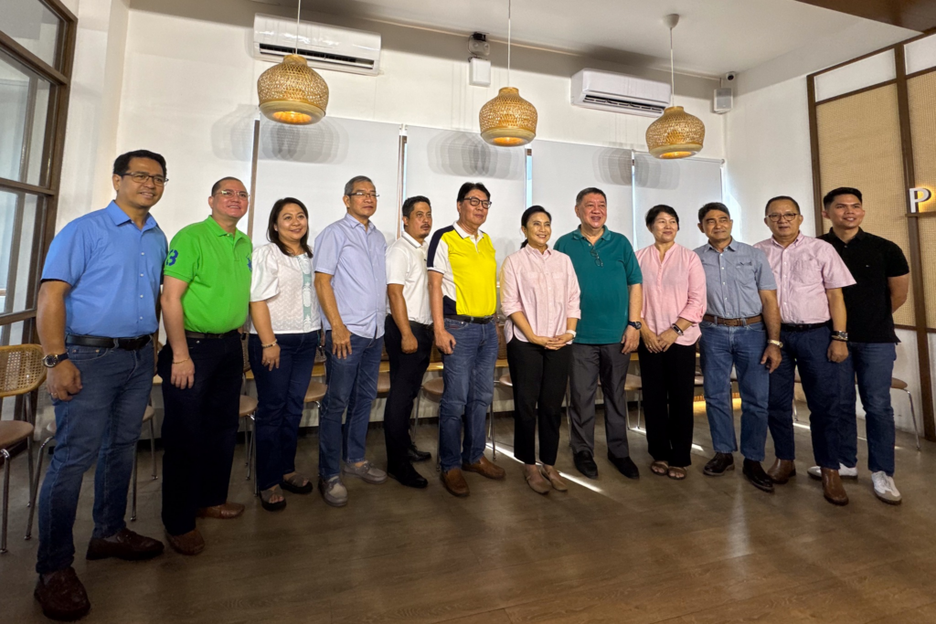 Leni Robredo leads launching of ‘Team Naga 2025’ slate | INQUIRER.net