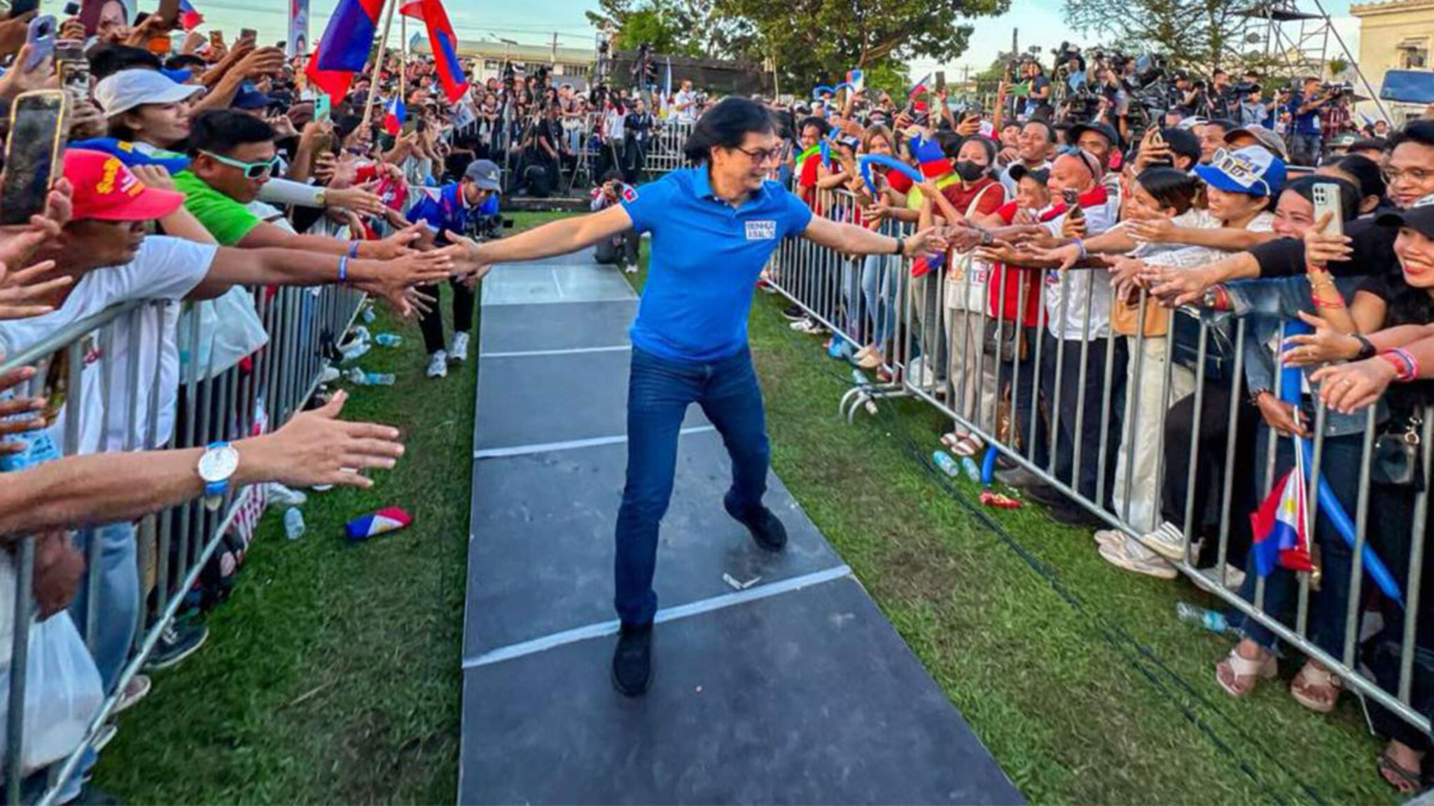 Marcos highlights Abalos’ strong track record in governance | INQUIRER.net