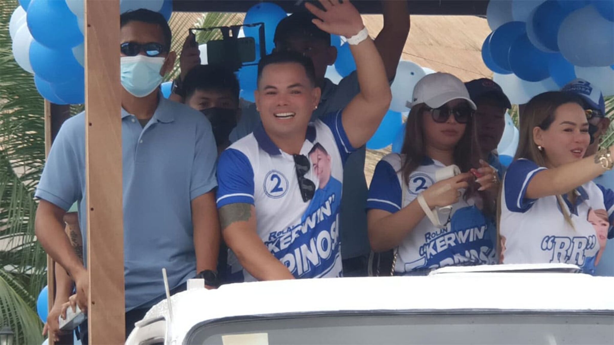 Confessed drug lord shot, wounded on campaign trail | INQUIRER.net