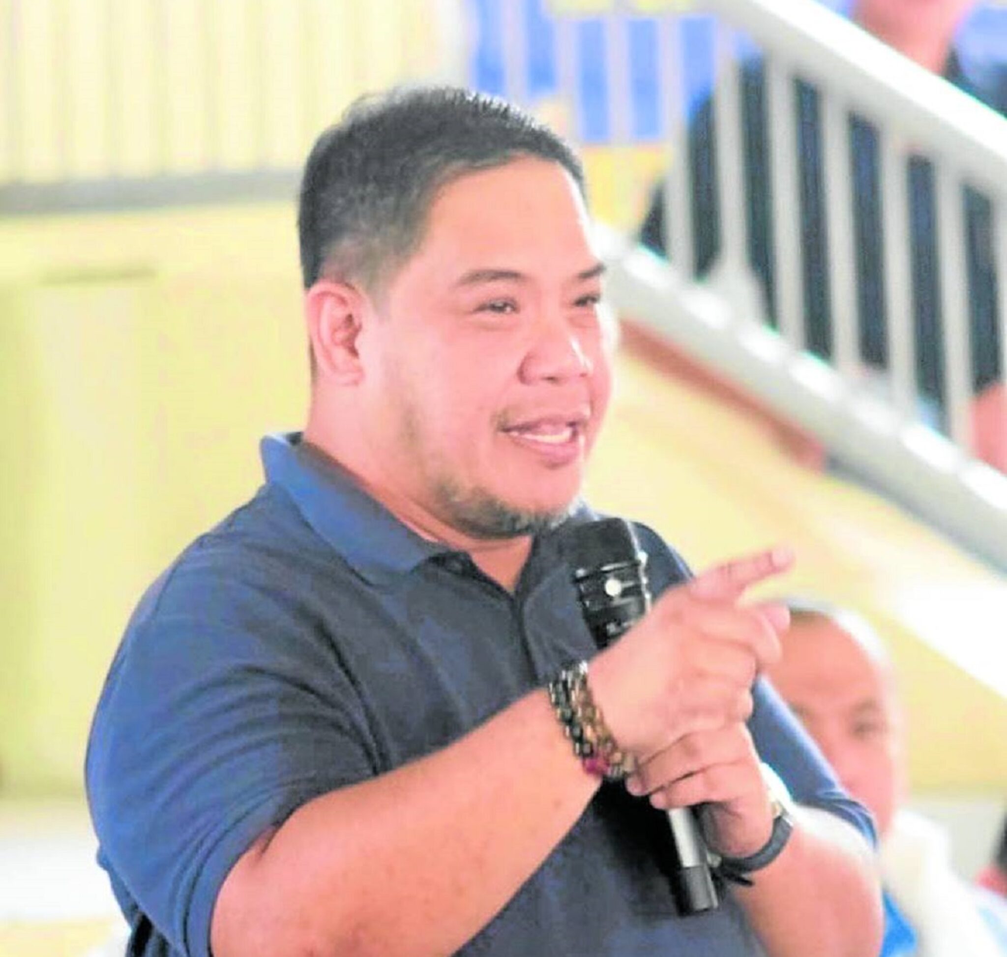 Comelec cancels COC of CamSur gubernatorial bet over residency issue | INQUIRER.net